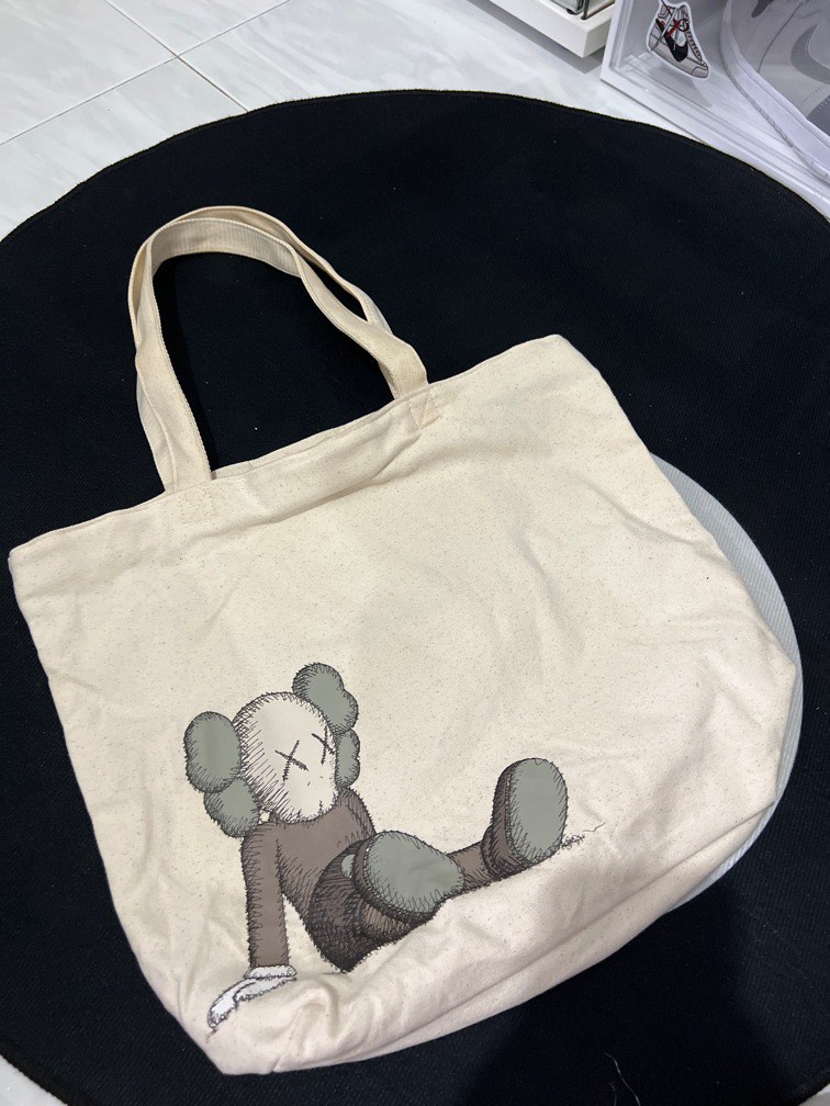 Kaws x Uniqlo Canvas Tote Bag, Women's Fashion, Bags & Wallets ...