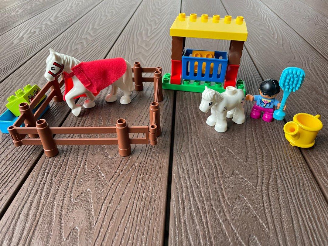 Lego Duplo 10806 Farm Horses, Hobbies & Toys, Toys & Games on Carousell