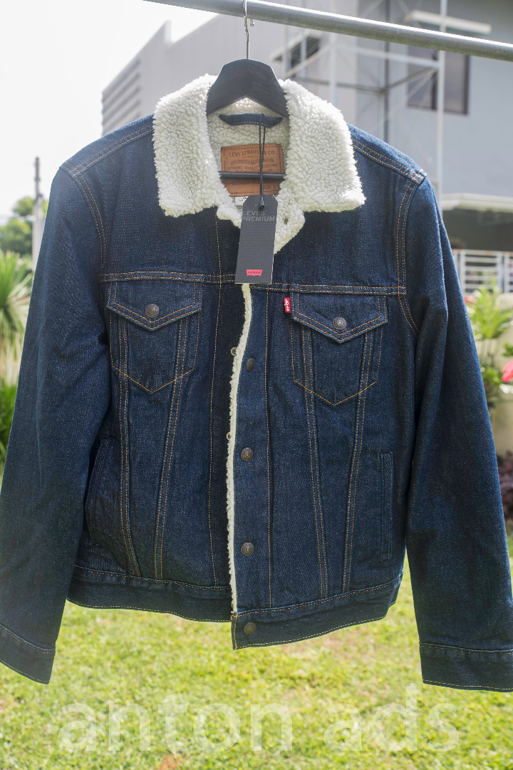 Levi's Premium Trucker Jacket Sherpa SMALL, Men's Fashion, Coats, Jackets and Outerwear on Carousell
