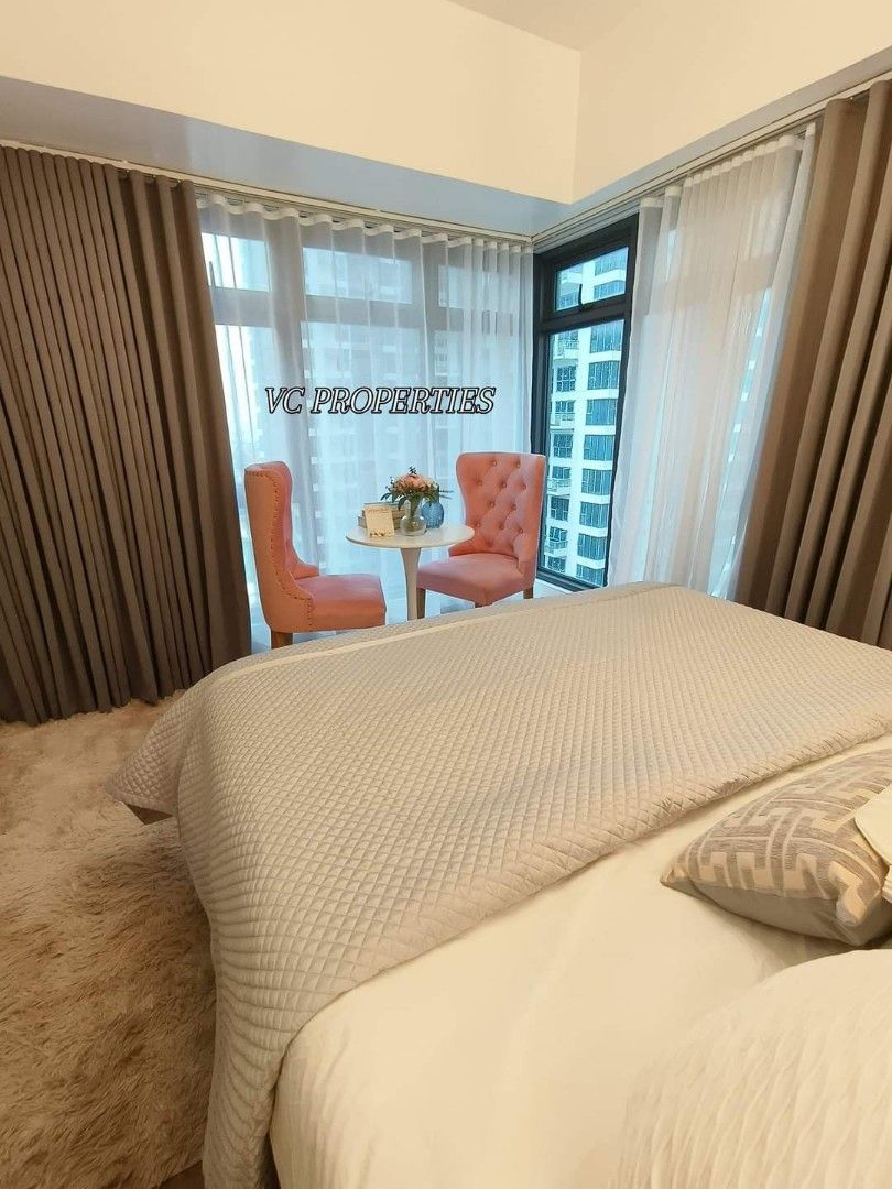 LUXURIOUS 2BR unit at Solstice Tower 2 Circuit Makati on Carousell