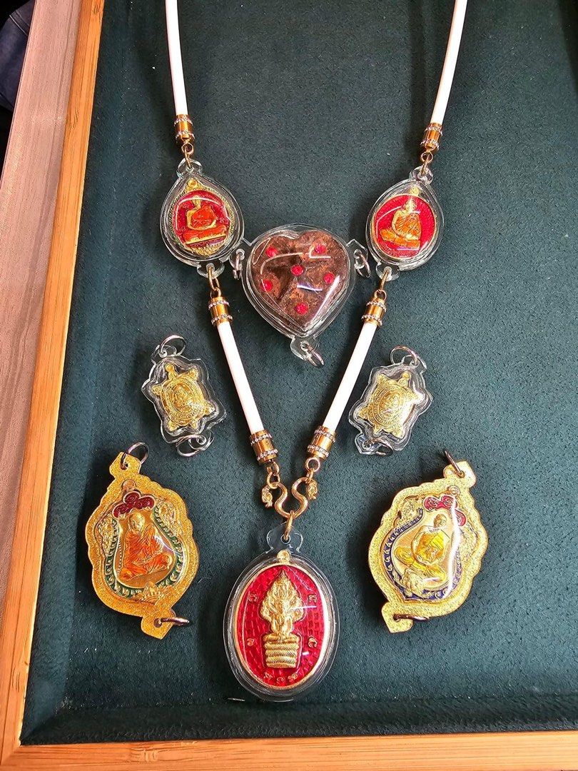 Customisation of Magnetic Amulet Necklace, Women's Fashion, Jewelry & Organisers, Necklaces on ...