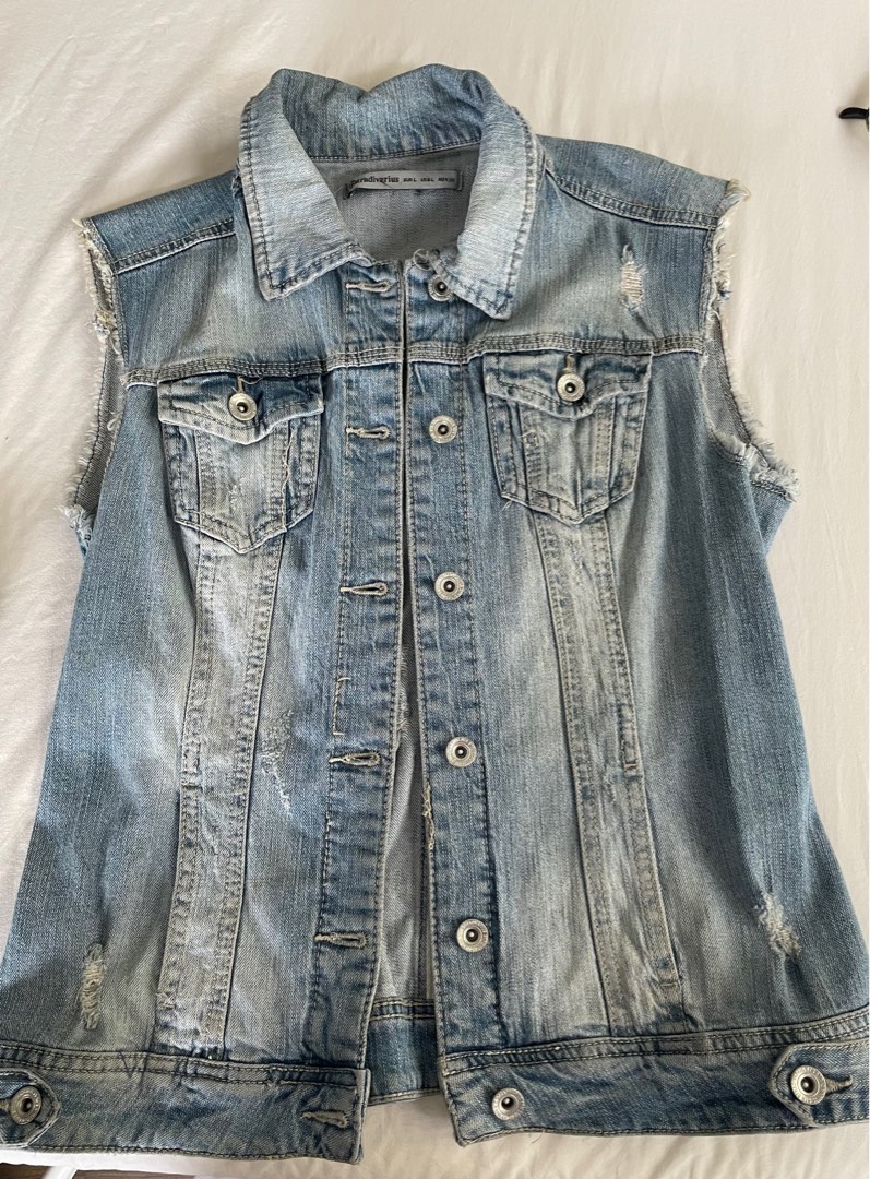 Maong Vest, Women's Fashion, Coats, Jackets and Outerwear on Carousell