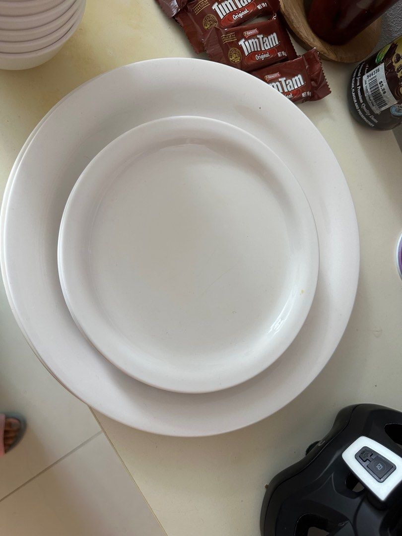 Milton Dinner Set, Furniture & Home Living, Kitchenware & Tableware ...