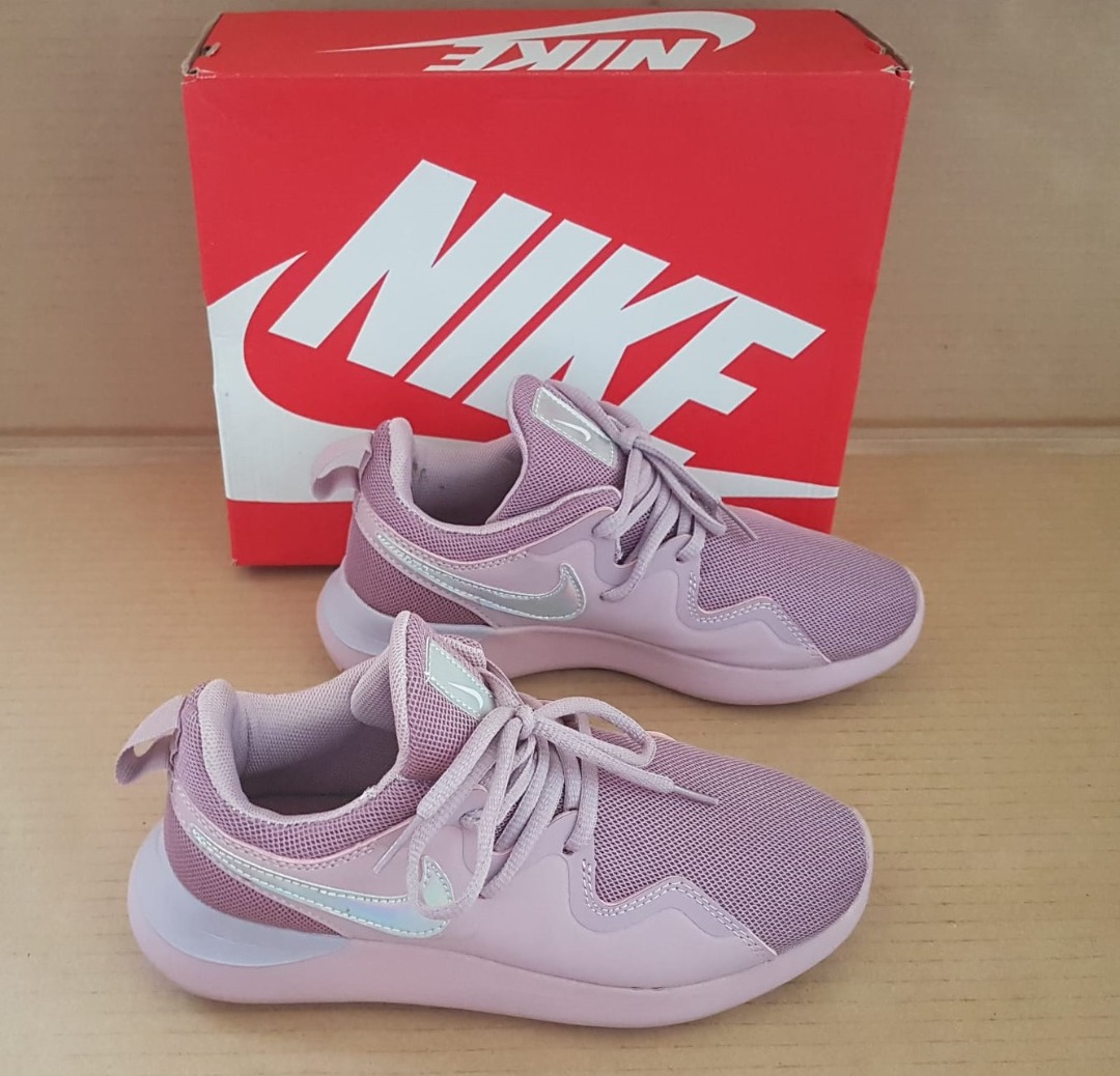 Nike Designer Sneakers, US 6.5, UK 4, EU 37.5, In-Vogue Nike Tanjun GS ...