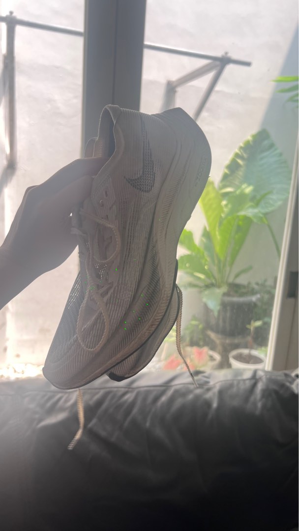 Nike vapor fly 2, Fesyen Wanita, Sepatu di Carousell
