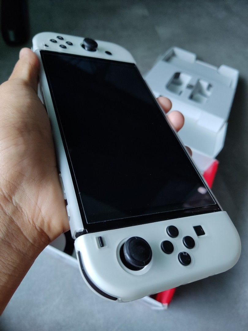 Nintendo Switch OLED White Version, Video Gaming, Video Game Consoles ...
