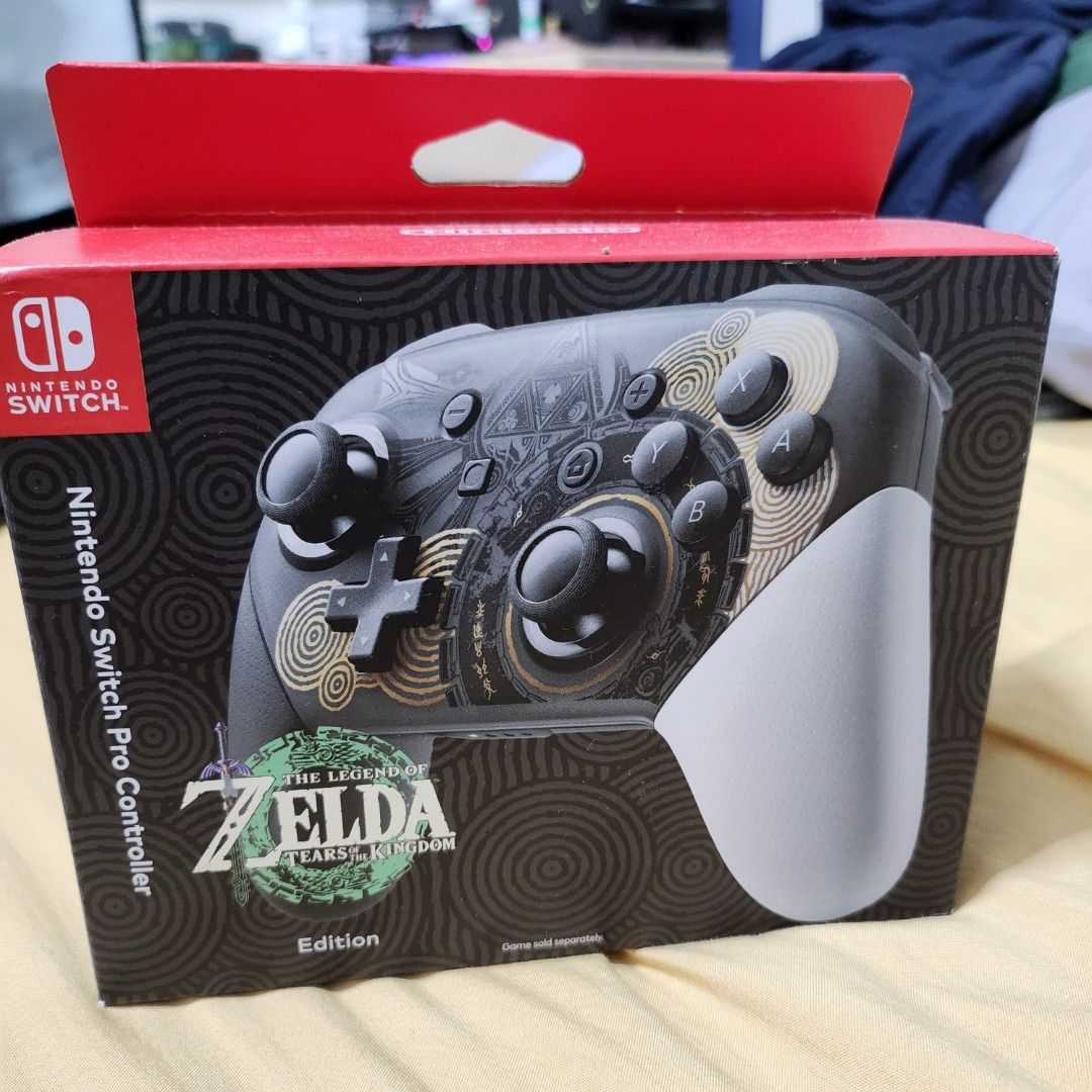 NINTENDO SWITCH zelda pro controller, Video Gaming, Gaming Accessories, Controllers on Carousell