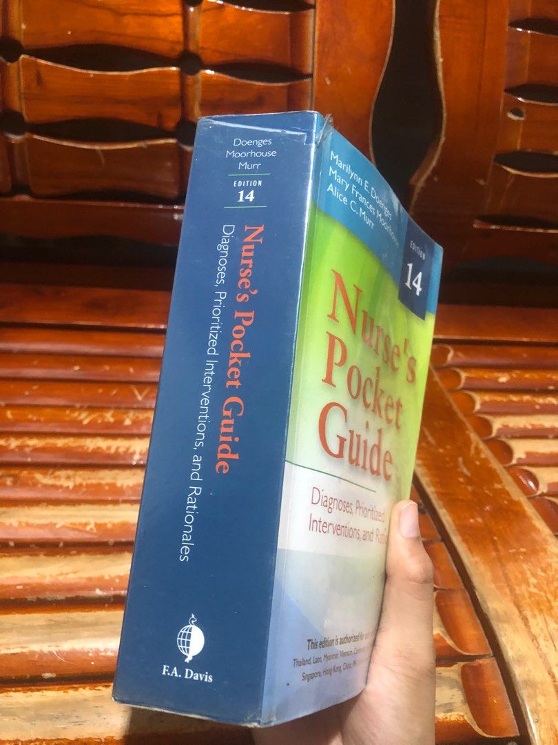 Nurses Pocket Guide (NANDA) 14th Ed., Hobbies & Toys, Books & Magazines, Textbooks on Carousell
