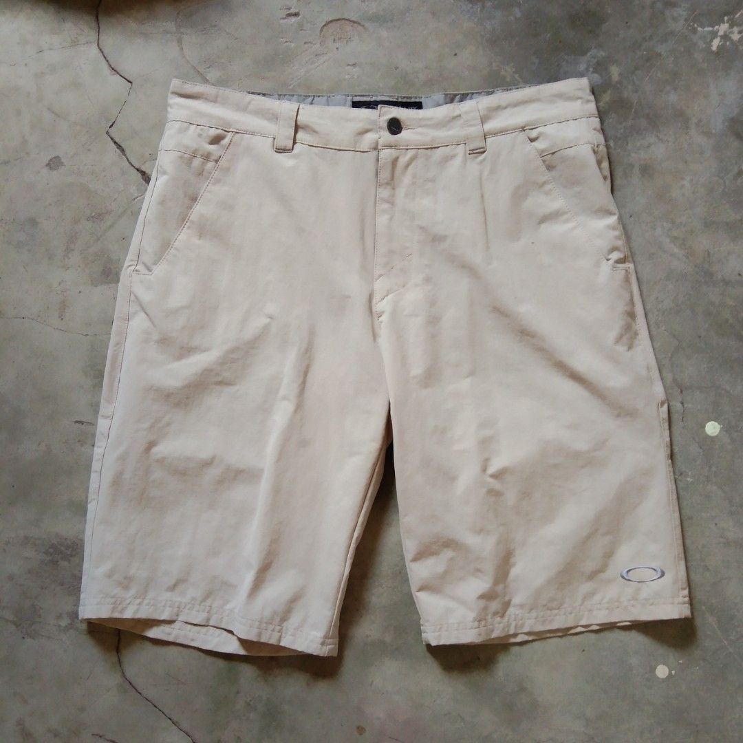 OAKLEY SHORT, Men's Fashion, Bottoms, Shorts on Carousell