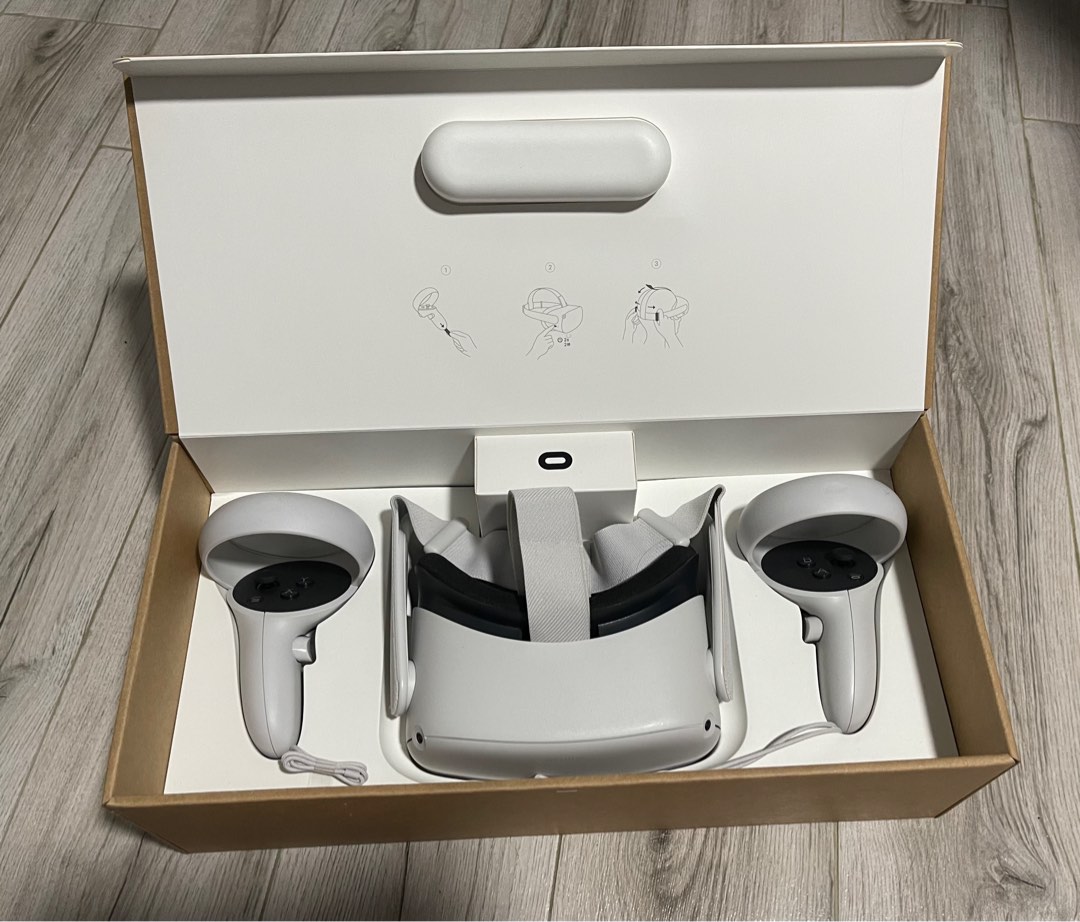 Oculus Quest 2 (64GB)+ extra accessories, Video Gaming, Gaming ...