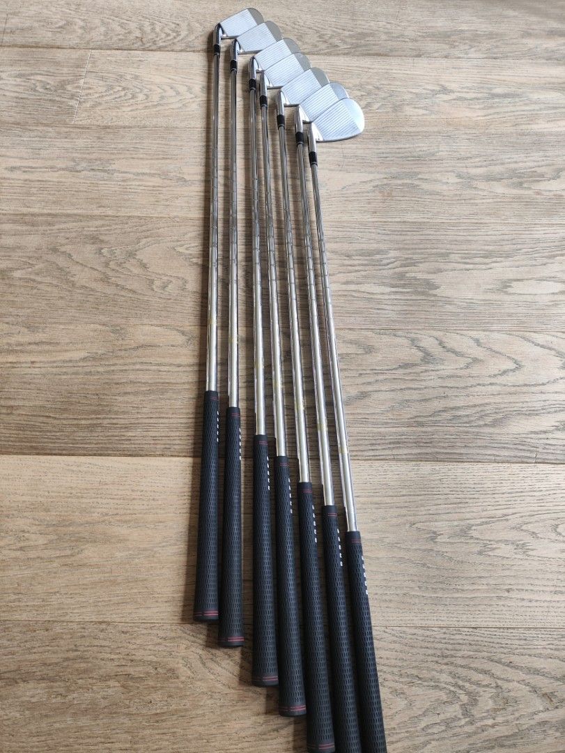 Onoff forged iron set 4-pw + Taylormade R7 Japan tour spec 3 wood, 運動產品 ...