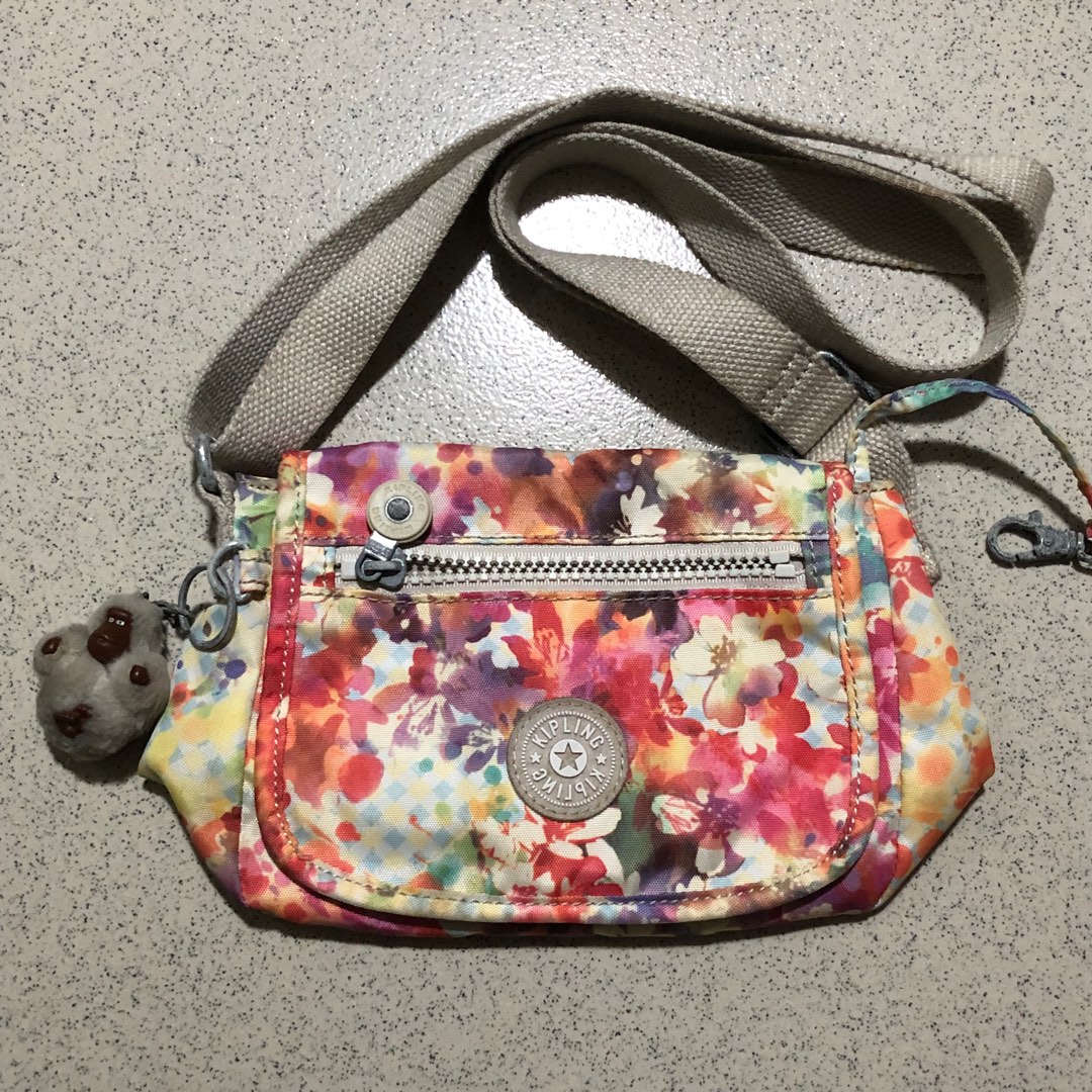 Original Kipling Sling Bags on Carousell