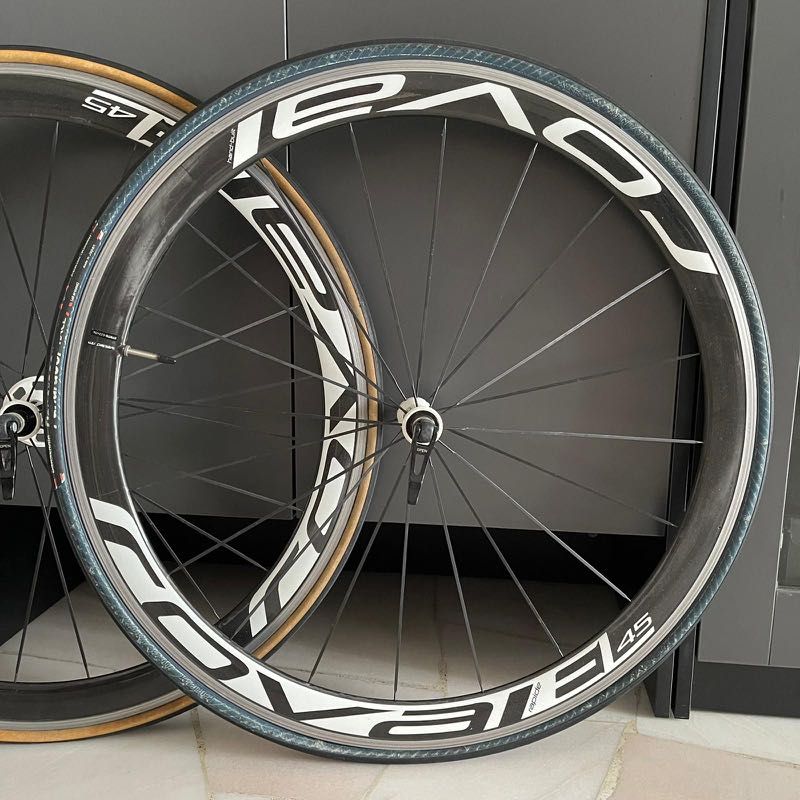 Roval Rapide SL45 Carbon Wheelset, Sports Equipment, Bicycles & Parts ...