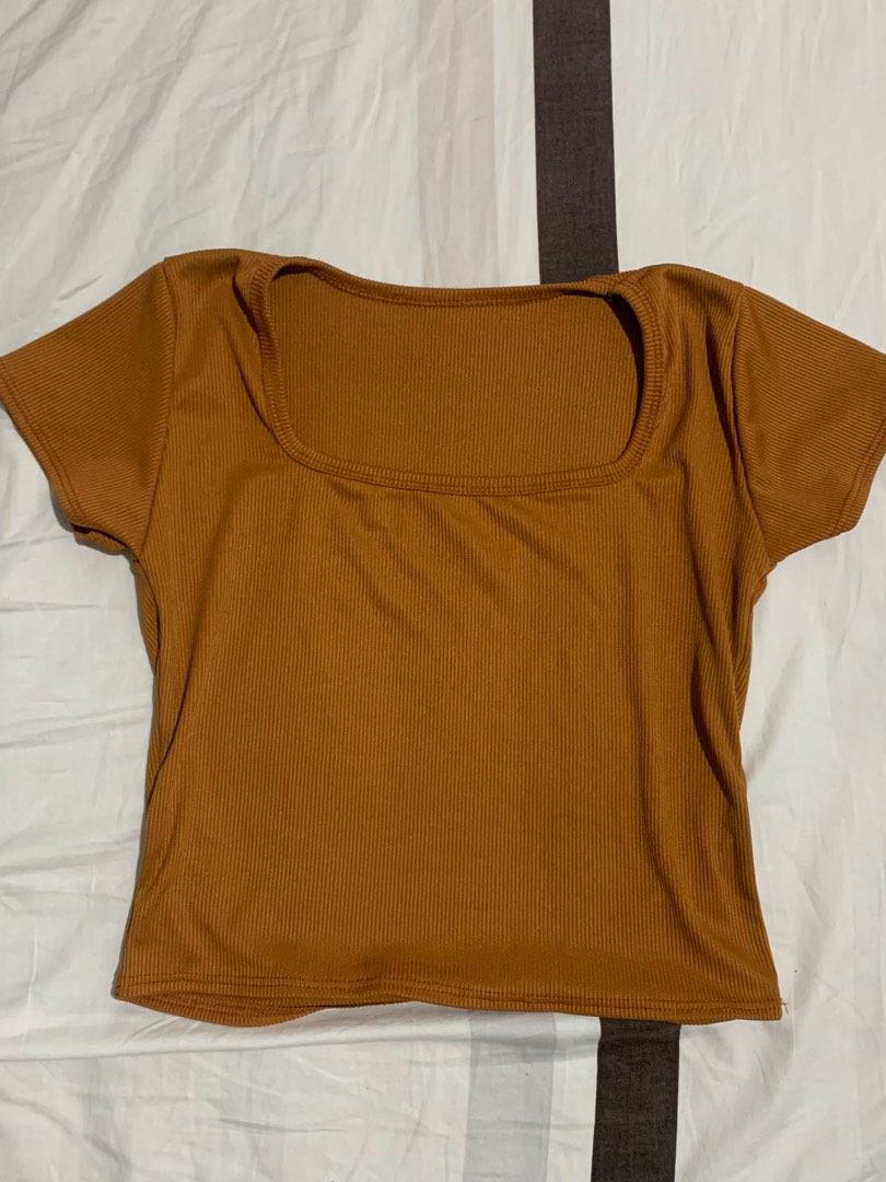 Square neck semi crop top, Women's Fashion, Tops, Shirts on Carousell