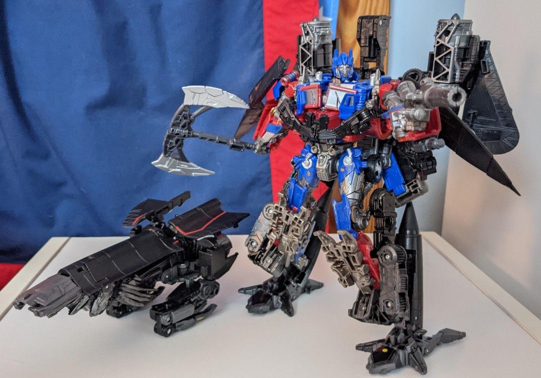 Transformers Studio Series SS 35 Jetfire and Buzzworthy Bumblebee BB44 ...