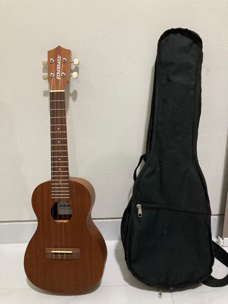 Ukulele, Hobbies & Toys, Music & Media, Musical Instruments on Carousell