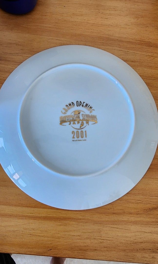Universal Studios Grand Opening 2001 Plate, Hobbies & Toys, Memorabilia ...