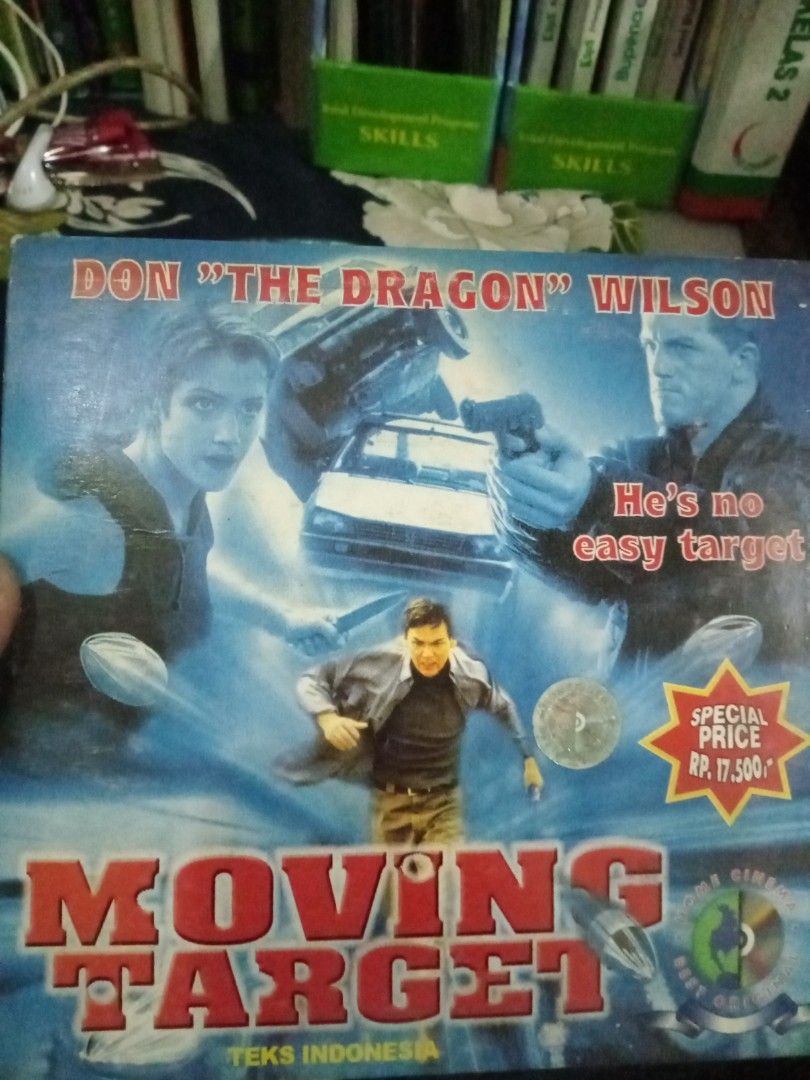 VcD laga MovinG taRgEt 1988, Musik & Media, CD, DVD & Lainnya di Carousell