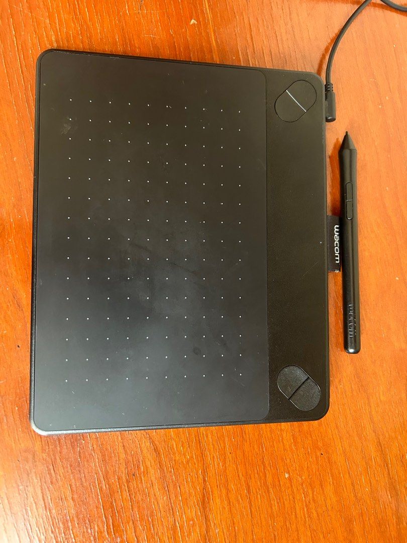 Wacom Intous Tablet and pen CTH-490, Computers & Tech, Parts ...
