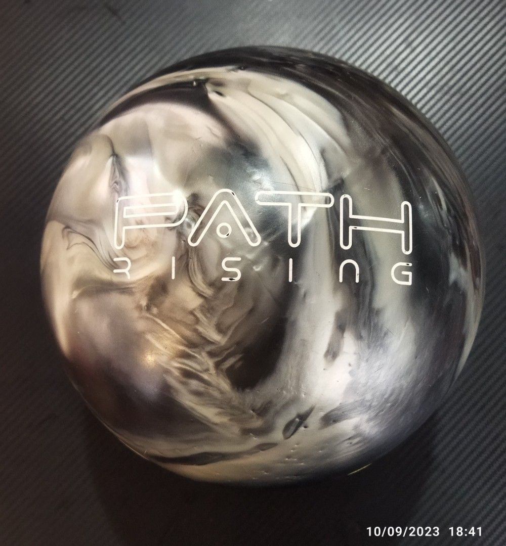 13LBS Pyramid Path Rising Reactive Bowling Ball, Sports Equipment ...