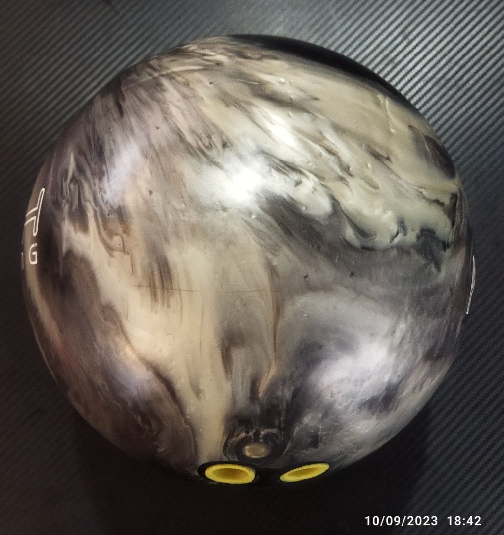 13LBS Pyramid Path Rising Reactive Bowling Ball, Sports Equipment ...