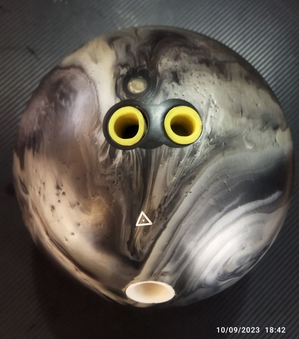 13LBS Pyramid Path Rising Reactive Bowling Ball, Sports Equipment ...