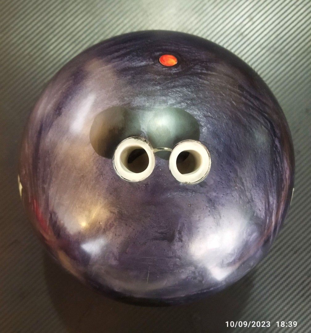 14LBS Motiv Hydra Reactive Bowling Ball, Sports Equipment, Sports ...