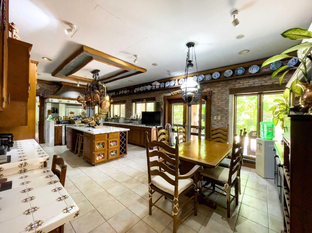 5 Bedroom House and Lot for Sale in Mango Drive, Ayala Alabang, Muntinlupa City, Property, For ...