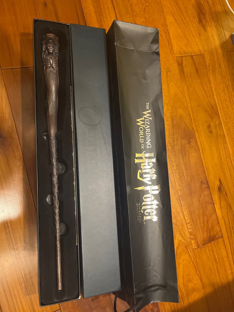 哈利波特 Alder 4 Ollivander Death Eater Snake Wand, 書籍、休閒與玩具, 玩具、公仔、桌遊在旋轉拍賣
