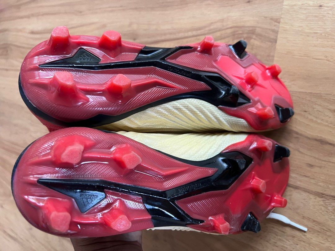 Adidas Predator Control Skin 7.5 UK 26cm 1st Grade, Women's Fashion ...