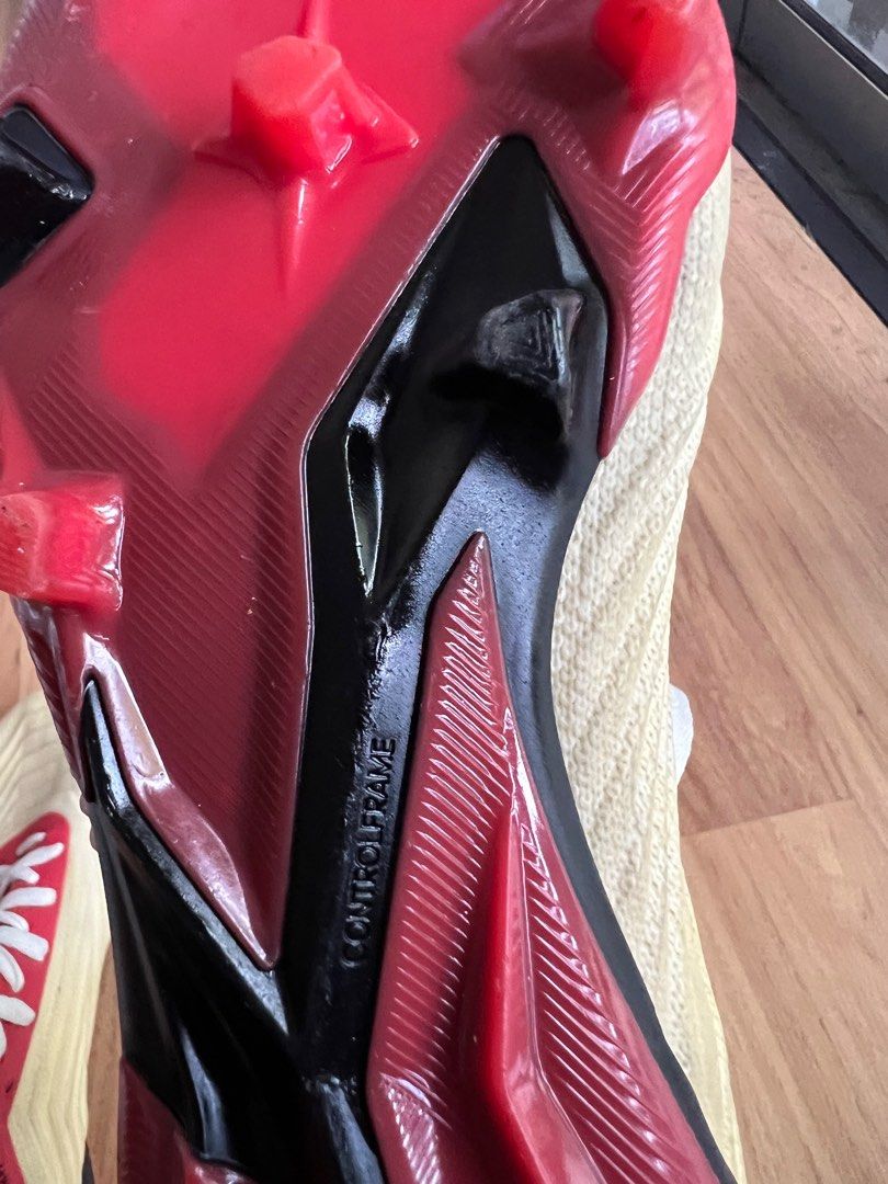 Adidas Predator Control Skin 7.5 UK 26cm 1st Grade, Women's Fashion ...