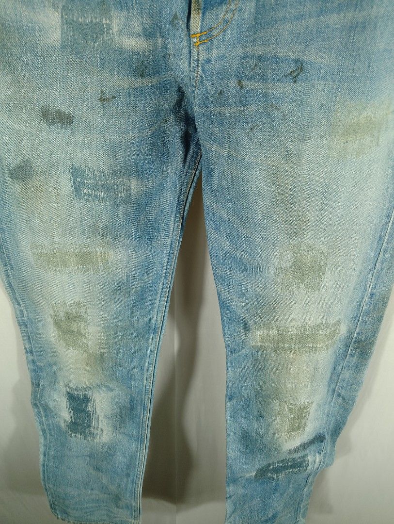 APC jeans, Men's Fashion, Bottoms, Jeans on Carousell