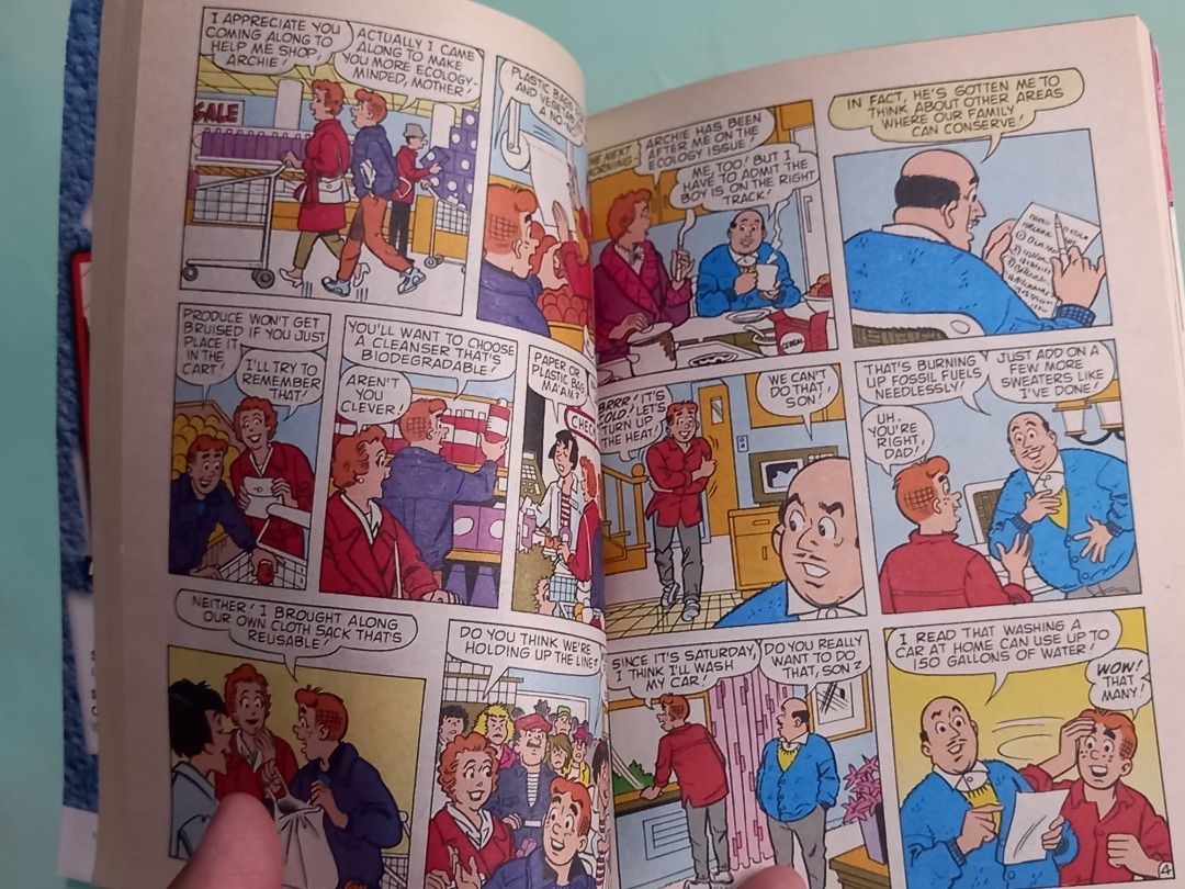 Archie's Double Digest #227 Comics May 2012, Hobbies & Toys, Books ...