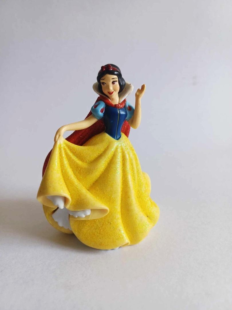 Assorted Disney Princess Collectible Figures, Hobbies & Toys, Toys ...