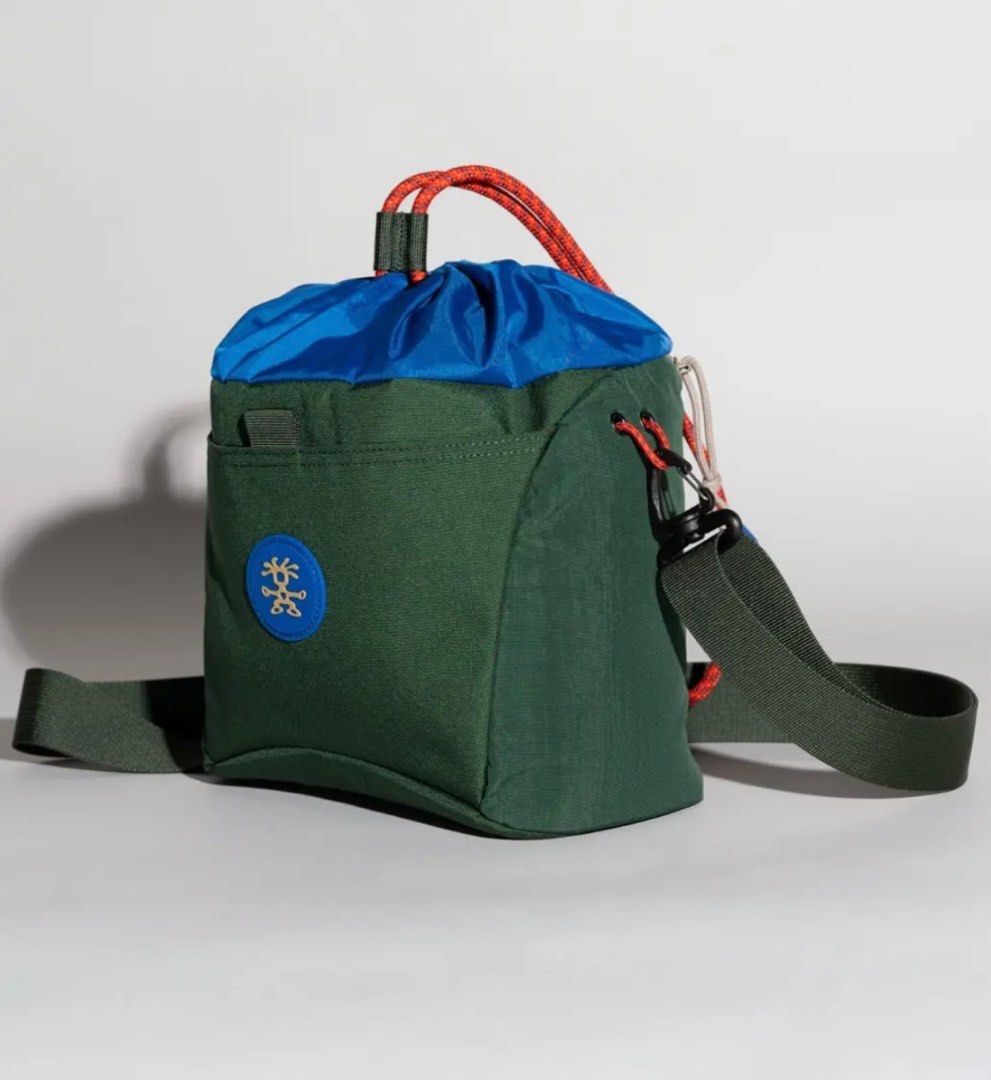 Authentic Crumpler Saucy Summit crossbody bag, Women's Fashion, Bags ...
