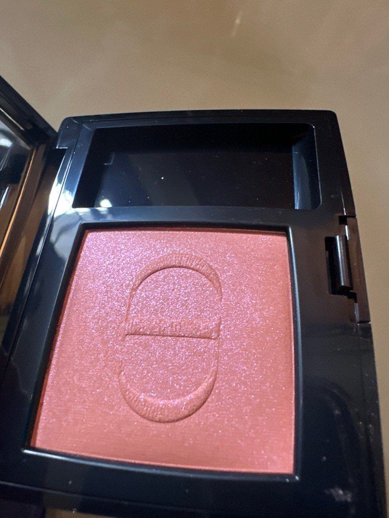 Authentic Dior Rouge Blush 601 Hologram (retail $84 expiry 30 Sep 2023), Beauty & Personal Care ...