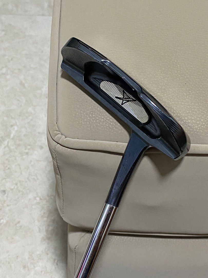 Axel CNC Milled Blade Putter, Sports Equipment, Sports & Games, Golf on ...