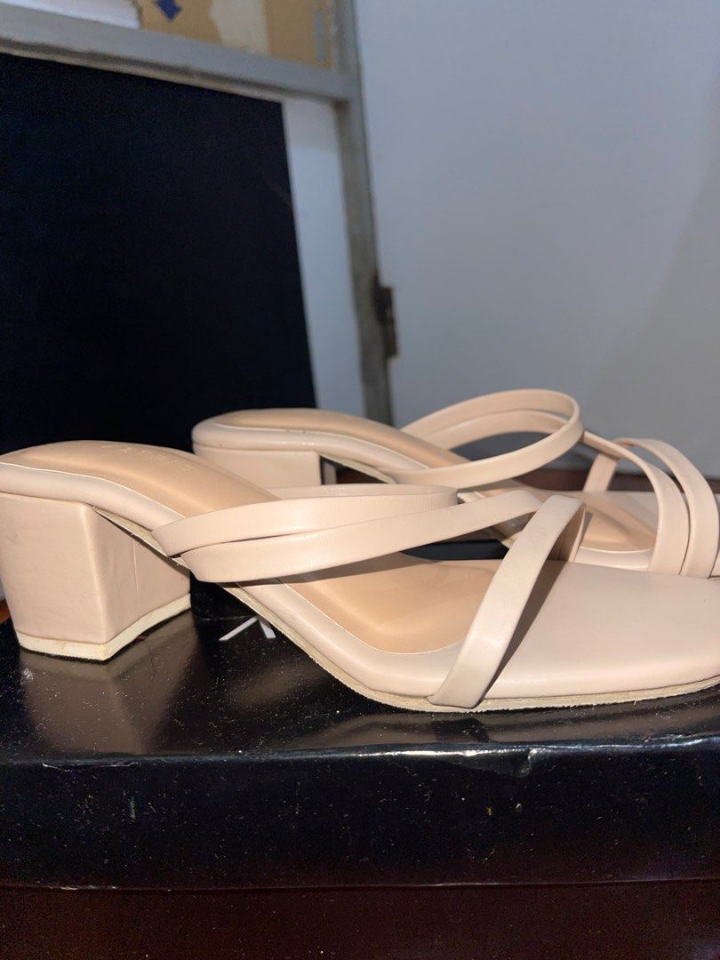 AZTRID Elina Heels Bone, Women's Fashion, Footwear, Heels on Carousell