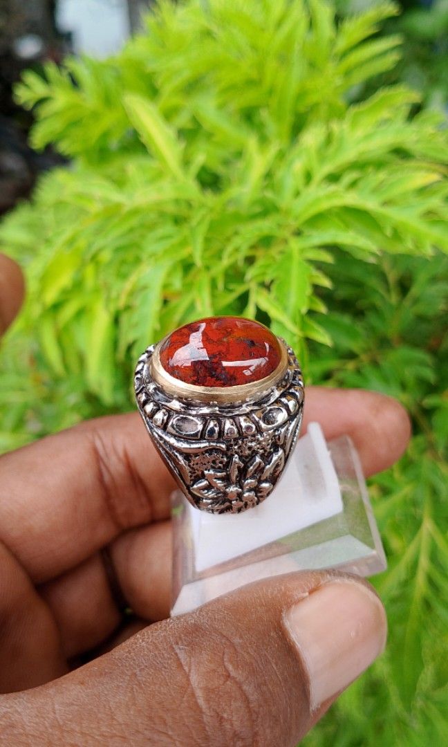 Badar besi merah, Women's Fashion, Jewelry & Organisers, Rings on Carousell