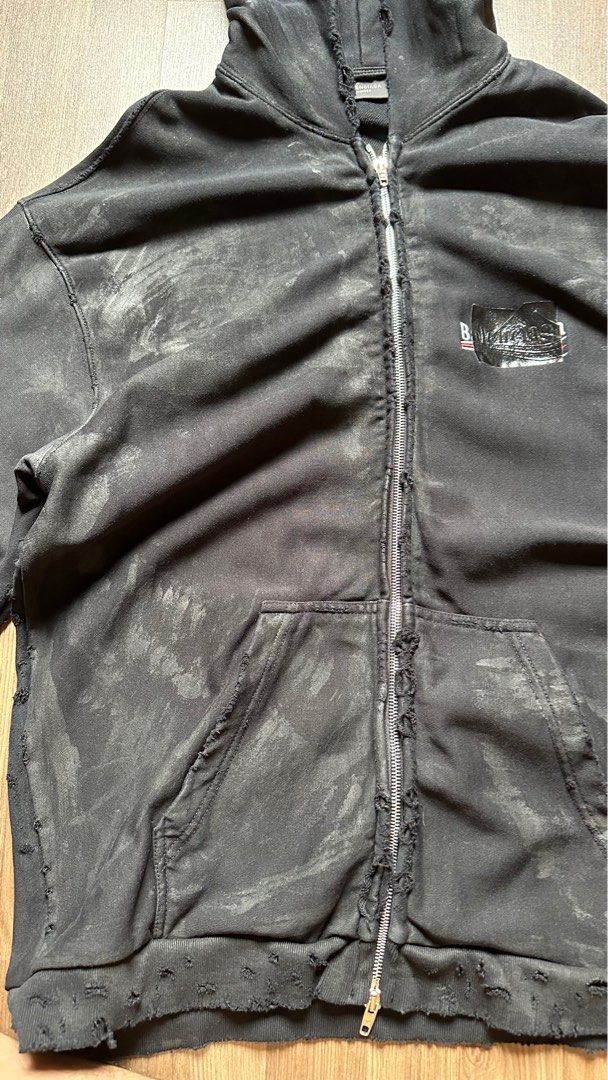 Balenciaga FW22 Gaffer Tape Mud-Dirt Zip Up Hoodie, Men's Fashion ...