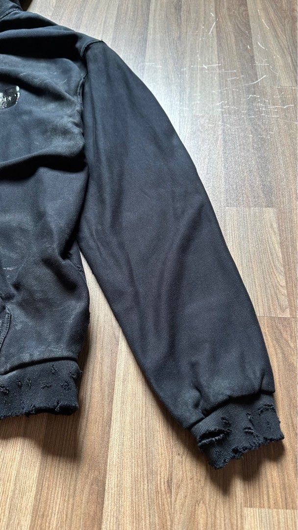 Balenciaga FW22 Gaffer Tape Mud-Dirt Zip Up Hoodie, Men's Fashion ...