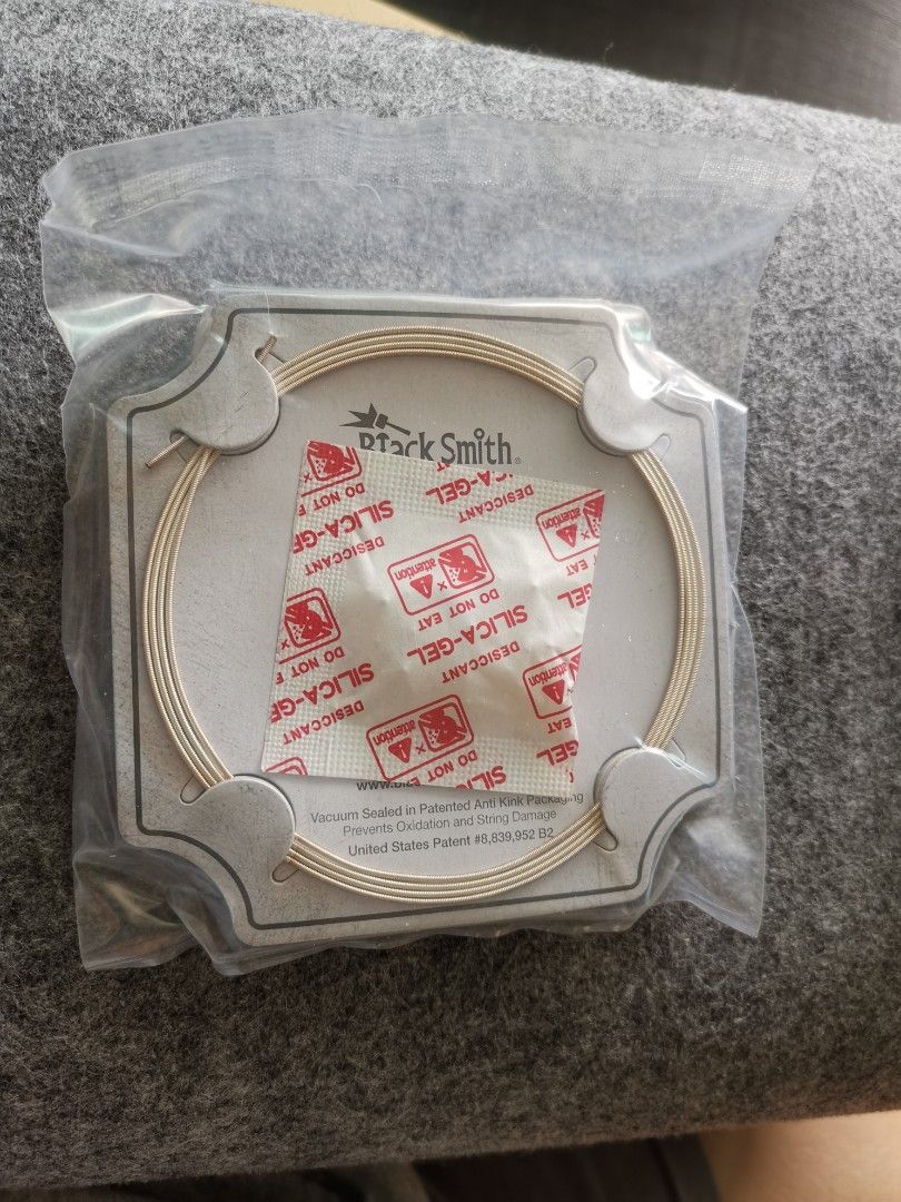 BlackSmith AA80N Classical Guitar String Normal Tension 28/43, Hobbies ...