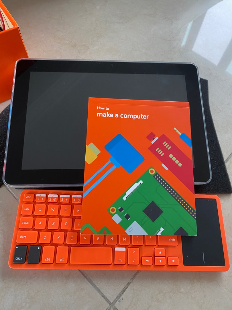Kano Build Your Own Computer 小工程師小科學家必有。自己組裝電腦。寫電腦程式，澳洲買的。 興趣及遊戲 玩具 And 遊戲類 Carousell