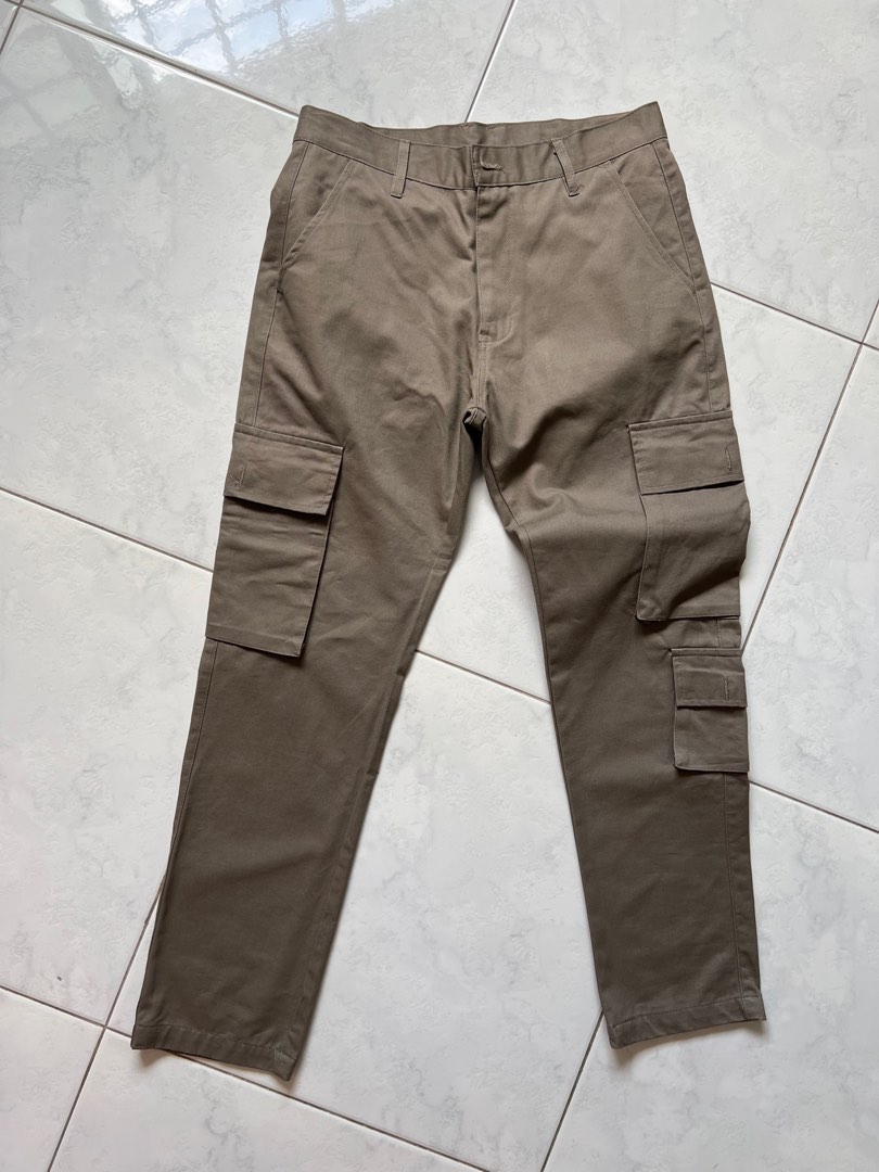 Cargo pants trousers, Men's Fashion, Bottoms, Trousers on Carousell