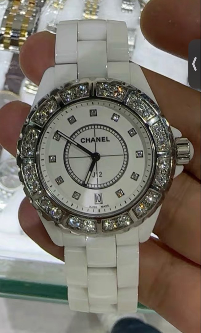 CHANEL J12 H2430, 名牌, 手錶 - Carousell