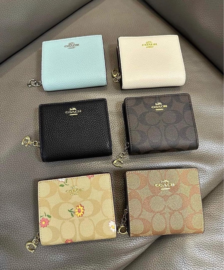 Coach Wallet, Women's Fashion, Bags & Wallets, Wallets & Card holders ...