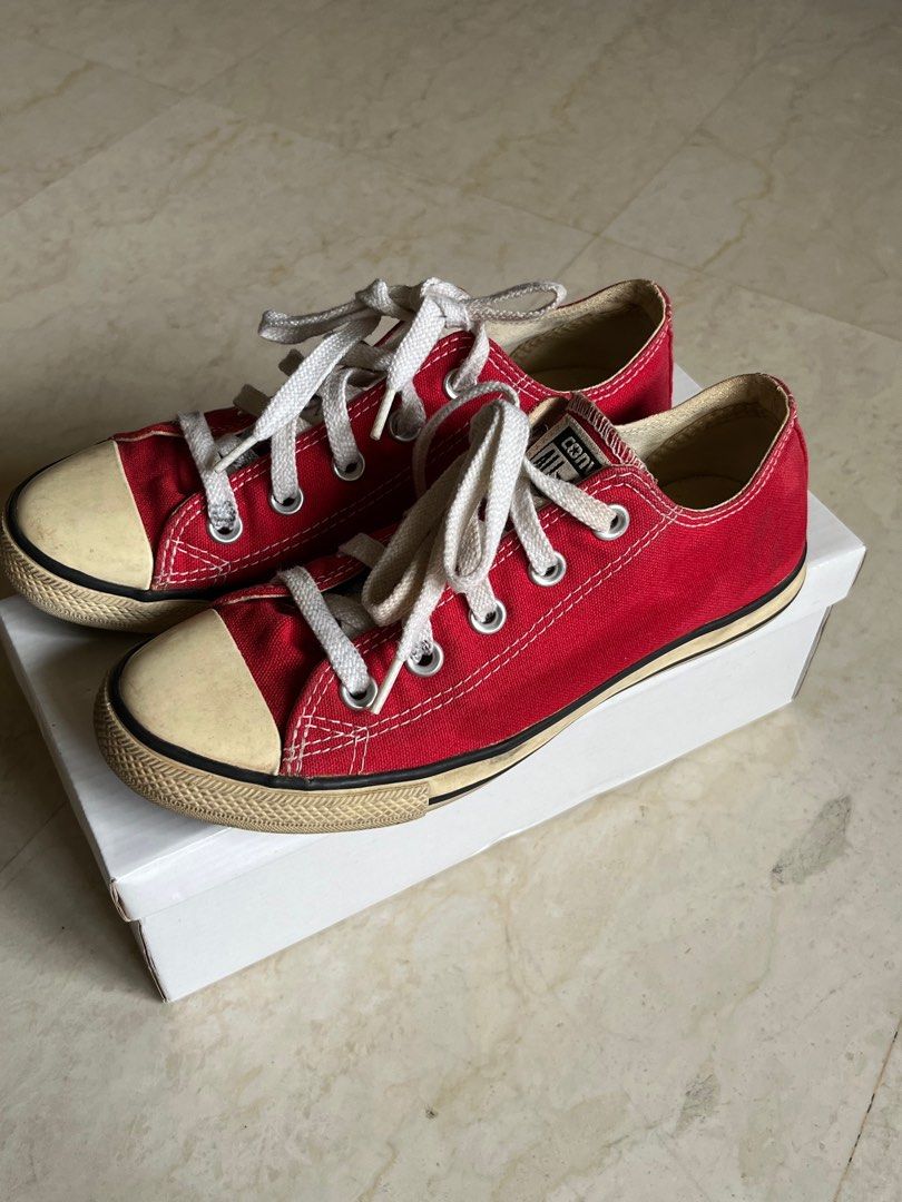 Converse Shoes (Red), Women's Fashion, Footwear, Sneakers on Carousell