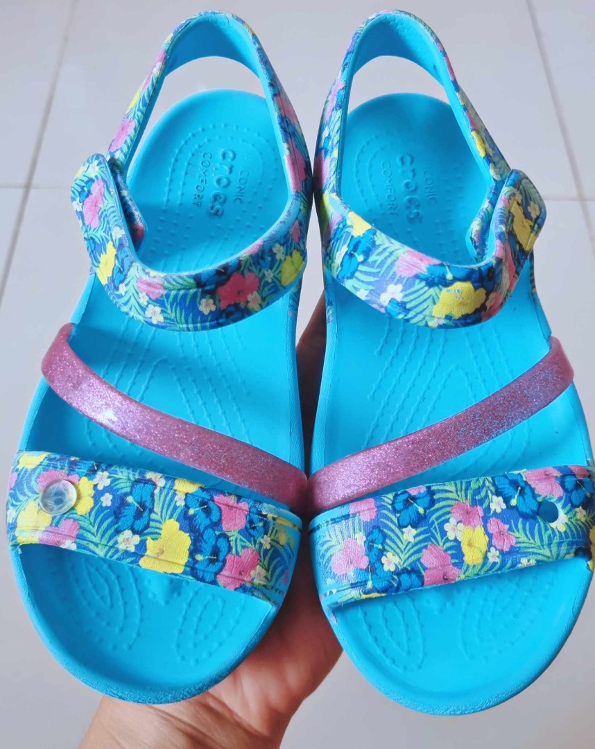 Crocs C12 / 18.5cm, Babies & Kids, Babies & Kids Fashion on Carousell