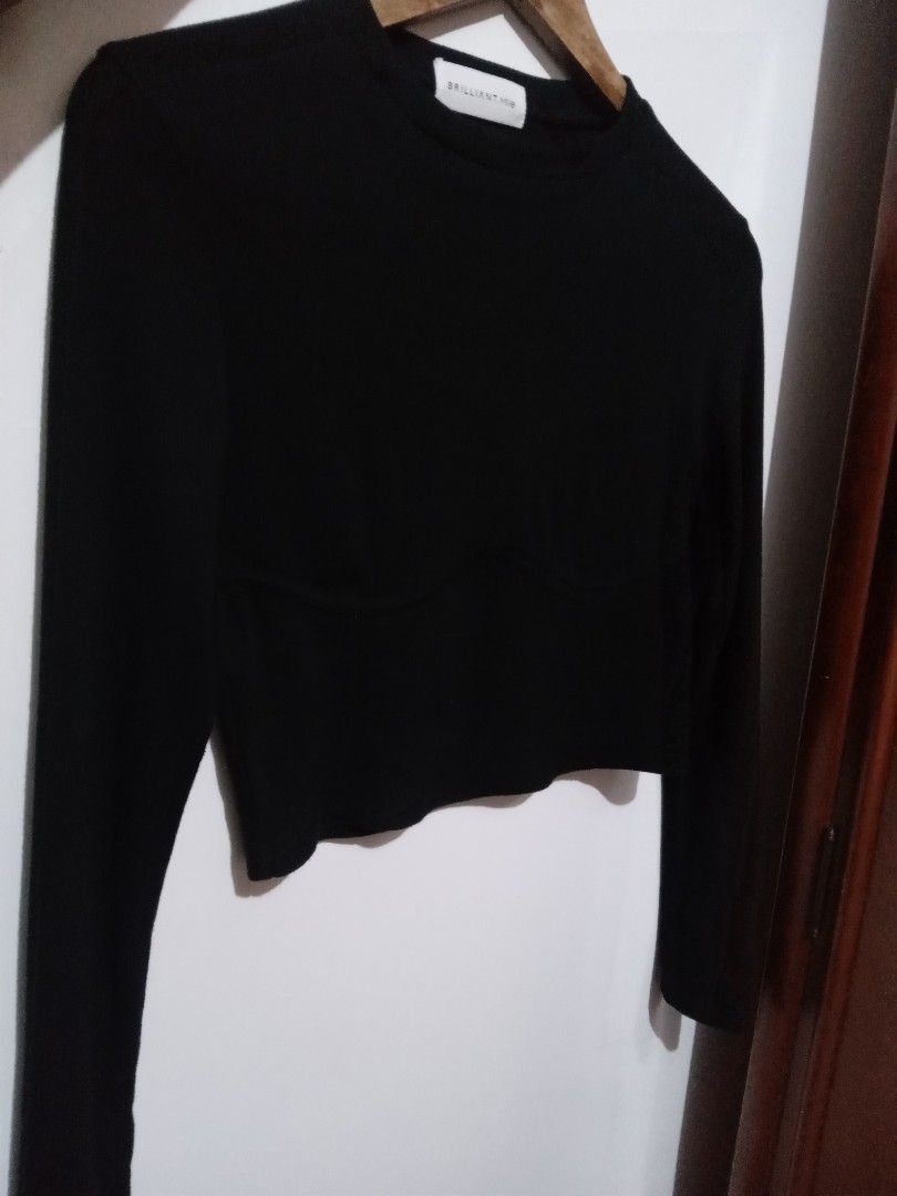 Crotop, Women's Fashion, Tops, Longsleeves on Carousell