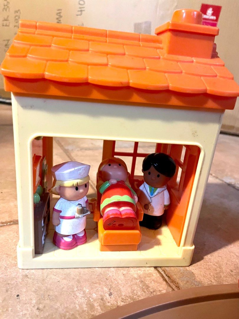 ELC London Happyland train set, Hobbies & Toys, Toys & Games on Carousell